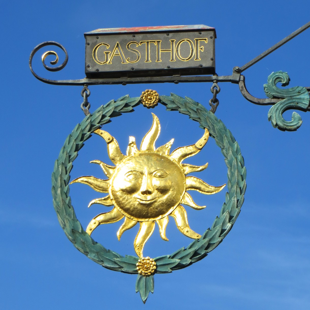 Rothenburg’s Medieval High Street: Shop Signs As Street Art – GALLIVANCE