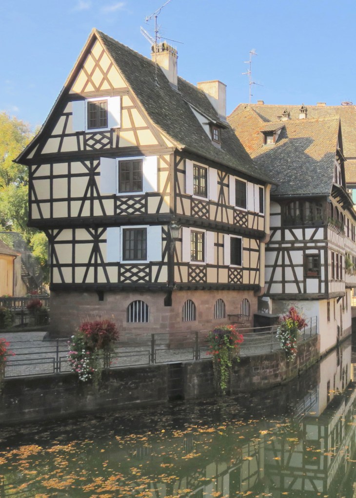 Half-Timbered Houses: Standing the Test of Time – GALLIVANCE